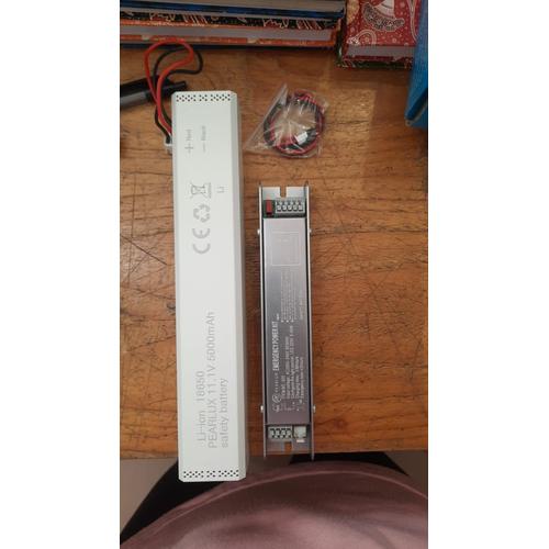 Jual Emergency Battery Power Pack PEARLUX With SAFETY untuk TL LED ...