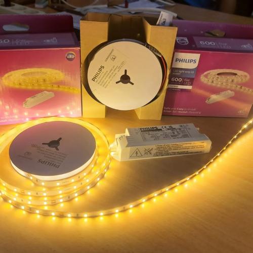 Jual Lampu PHILIPS LED Strip Kit +Trafo DLI320T 5 Meter 6 8 12 Watt 24V ...