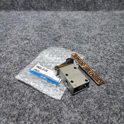 Jual MECHANICAL VALVE SMC VM430-01-01S - Kota Tangerang - JUNIOR SOLENOID VALVE | Tokopedia