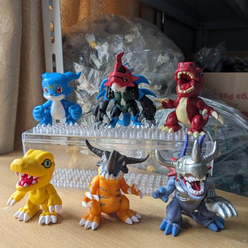 Jual Action Figure Digimon Set - Agumon Veemon Greymon Metal Greymon ...