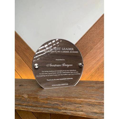 Jual Trophy Kayu Custom (Tipe-5) | Piala Kayu Custom | Plakat Kayu ...