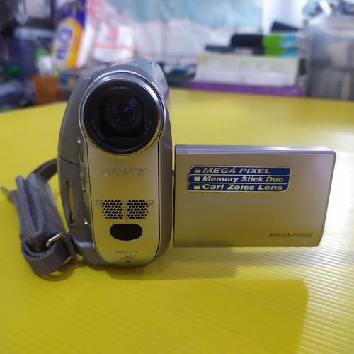 Jual HANDYCAM SONY MINI DV HC40E BISA PLAYBACK KASET2 LAMA LIMITED ...