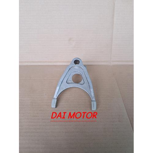 Jual Garpu pemindah gigi 5 shift fork transmisi manual nissan grand ...