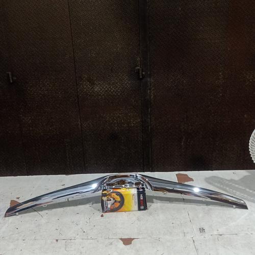 Jual Moulding Grille Radiator Innova Chrome Original 5321-0K190 - Kab ...