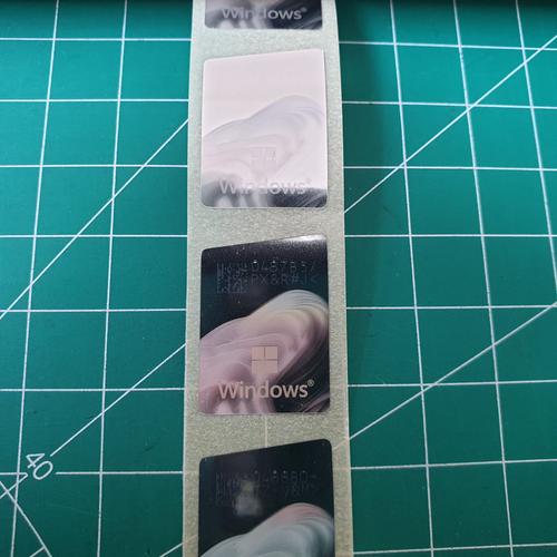 Jual Sticker Stiker Logo Windows 11 hologram Ori - Kota Balikpapan ...