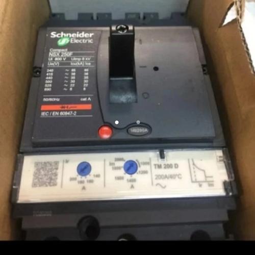 Jual SCHNEIDER MCCB NSX250F 3P 200A 36KA TM200D LV431631 - Jakarta ...
