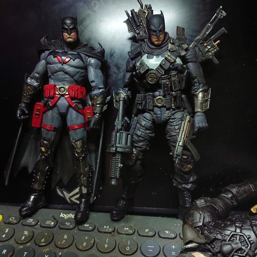 Jual MCFARLANE GRIM KNIGHT CUSTOM+PINLESS+PAINTED - Jakarta Utara ...