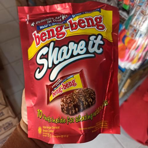 Jual Beng Beng Share it Wafer Dengan Sereal Bersalut Cokelat - Kota ...