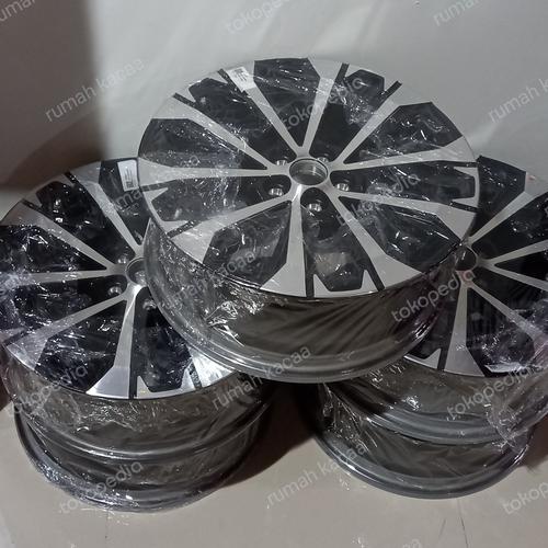 Jual Velg Veloz 2023 Ring 17 pcd 5x100 kondisi baru original jual ...