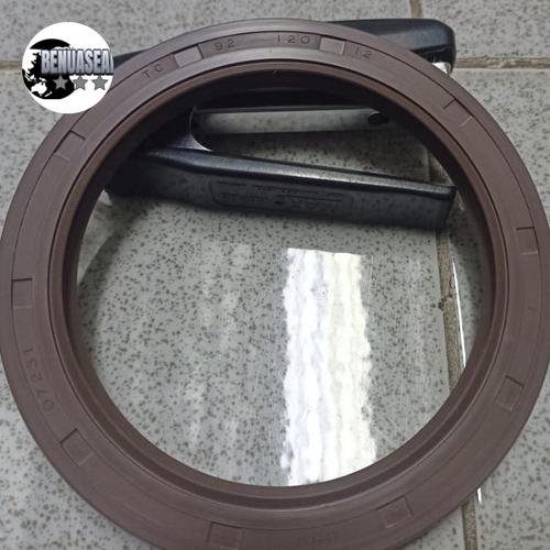 Jual OIL SEAL TC 92X120X12 FKM TC 92 120 12 VITON75 TC 92*120*12 TAHAN ...