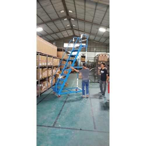 Jual Tangga Dorong Gudang Custom Tinggi 3 Meter . Rolling Ladder ...