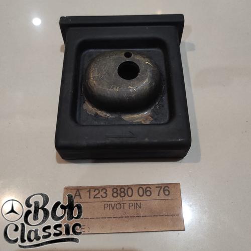 Jual Mercedes-Benz, W123 Rear Bumper US Shock Mounting Rear A1238800676 ...