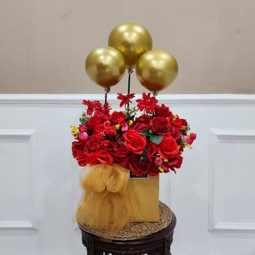 Jual Bloom Box Artificial Flowers Buket Kado Ulang Tahun Wisuda Wedding ...