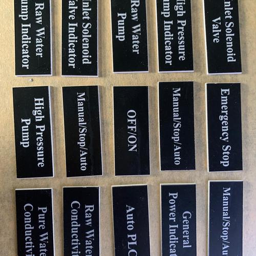 Jual Gravoply name plate | Name plate panel | grafir gravoply tebal 1,5 ...