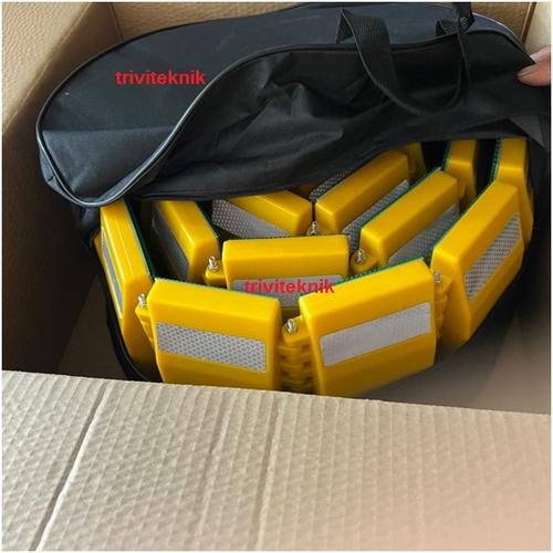 Jual speed bump portable traffic guard road reflector retractable ...