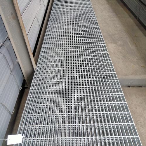 Jual Grating galvanis serrated Type 25mm x 3mm / 30/100, Ukuran 1M x 6M ...