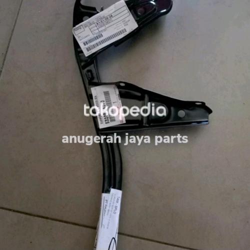 Jual Tiang lock kap mesin grand innova 2012-2015 original - Jakarta ...