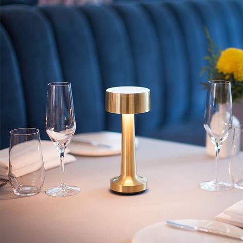 Jual Lampu Meja LED Table Lights Retro Bar Coffee 3 Color Table Lamp ...