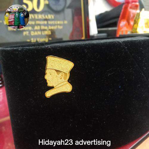 Jual pin bung karno kuningan pin kerah pin peci lencana bung karno pin ...