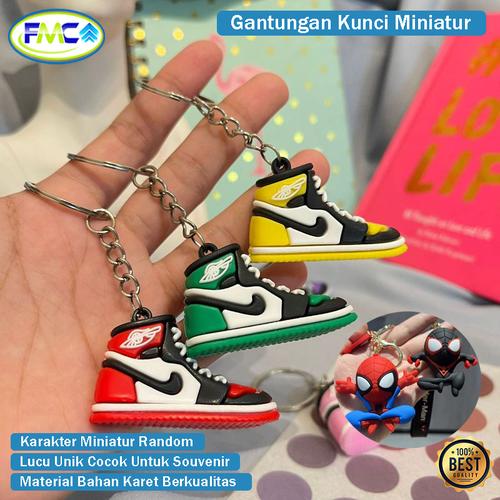 Jual Gantungan Kunci Miniatur Model Sneakers Sepatu Jordan Dan Batman ...