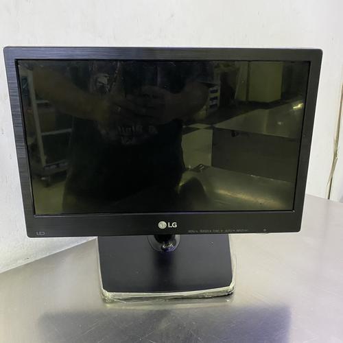 Jual MONITOR LG 16 INCH TIPE 16M38A-B MULUS LIKE NEW PORT VGA ADAPTOR ...