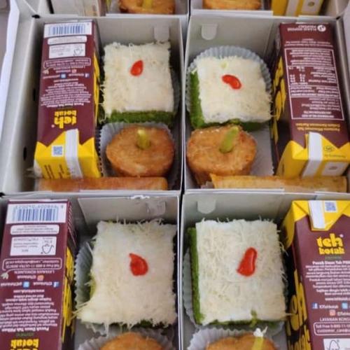 Jual Snack Box kue + teh kotak - Kota Surabaya - Enggal mart | Tokopedia