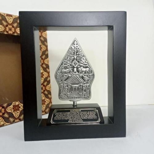 Jual Frame Wayang Gunungan / Plakat Souvenir set box - Jakarta Barat ...