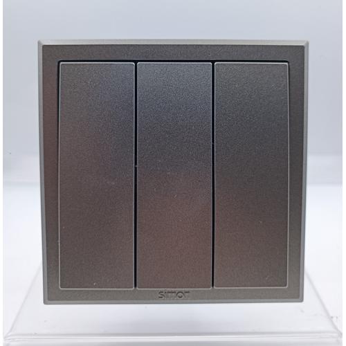 Jual SIMON E3 GREY SAKLAR TRIPLE 3 GANG 1 WAY SWITCH - Jakarta Utara ...