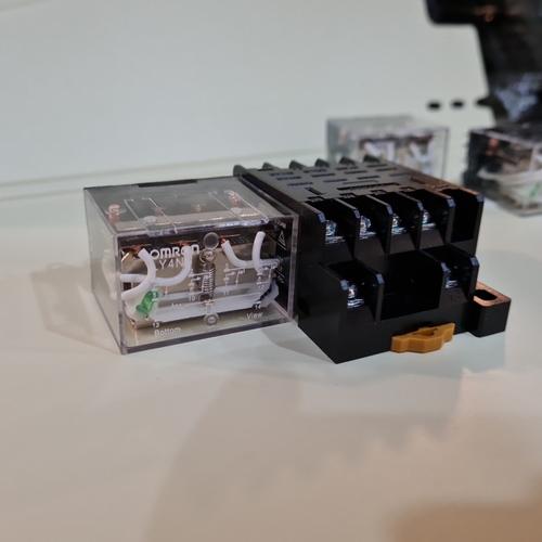 Jual Relay Omron LY4N 220vac 24VCS 12VDC 10a varian plus socket made in ...
