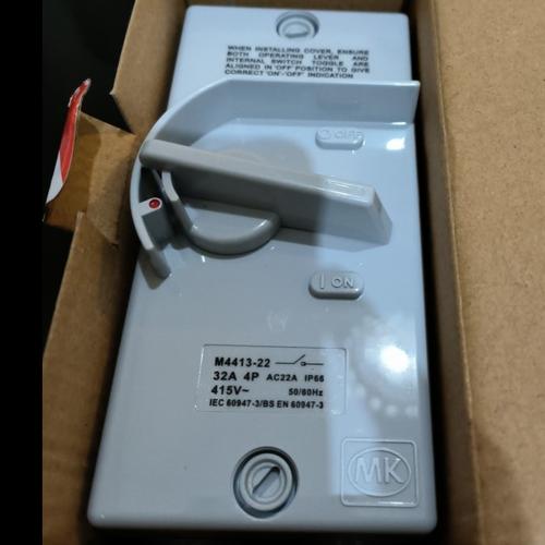 Jual SAKLAR ISOLATOR SWITCH MK 32A 4P 4POLE Isolating 4 pole M4413-22 ...