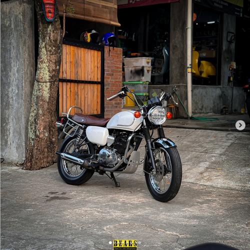 Jual Spakbor Kawasaki W175 Model Classic British Chrom Krum PnP Custom ...