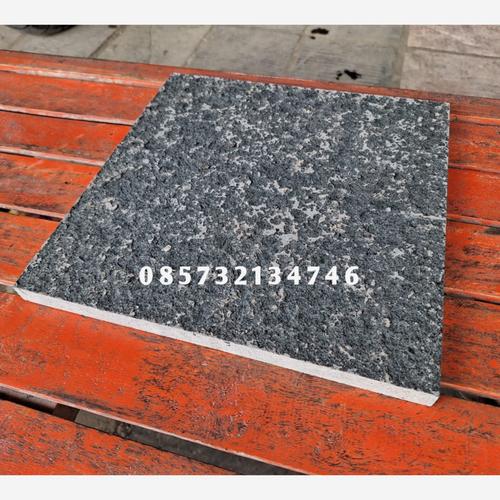 Jual Batu Andesit Hitam Finish Bakat 30x30cm - Kab. Tulungagung - KARYA ...