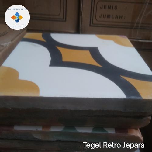 Jual Ubin Keramik 20 x 20 cm / Tegel / Ubin Lantai Konsep Klasik - Kab ...