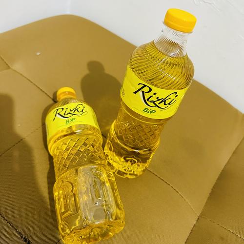 Jual Rizki Minyak Goreng isi 2 x 900ml (2 Botol) - Kota Malang - Kiyara ...
