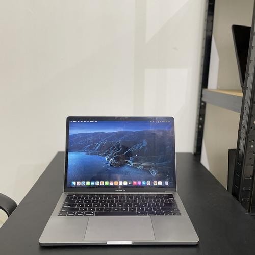 Jual Macbook Pro 13 2017 Touchbar i5 RAM 8GB SSD 256GB Mulus Seperti ...