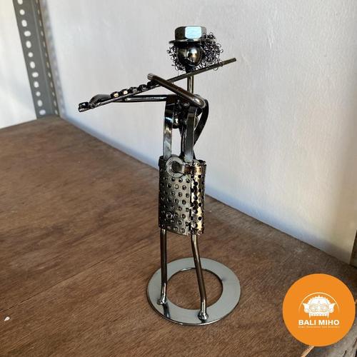 Jual Dekorasi Musisi - Patung Orang dari Besi Baut - Patung Orang dari ...