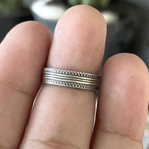 Jual Cincin Ring Perak Silver Bali Kaki Motif Garis tiga Silang Polos ...