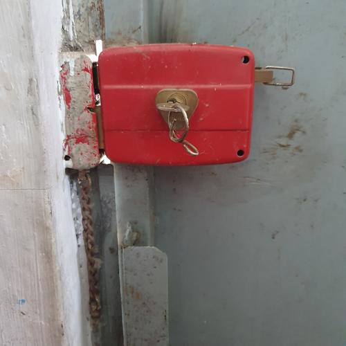 Jual kunci kancing otomatis pengaman pintu kayu besi rim lock with ...