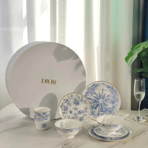 Promo Dining Set Versace Medusa / Piring Set Dior / Piring Makan Set ...