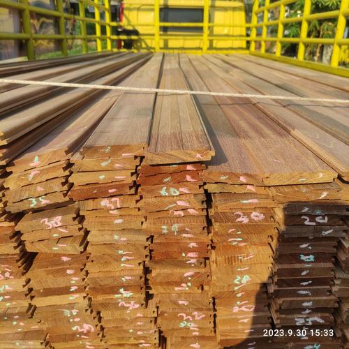 Jual Lambersering Plafon Dinding FJL Kayu Bengkirai Siap Pasang 1,5 x 8 ...