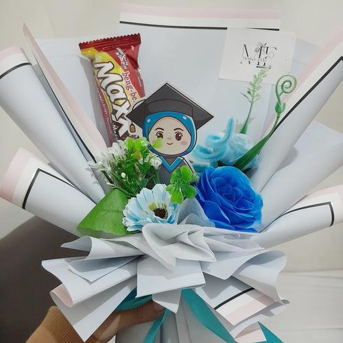 Jual Buket bunga wisuda murah + topper wisuda - Merah - Jakarta Utara ...