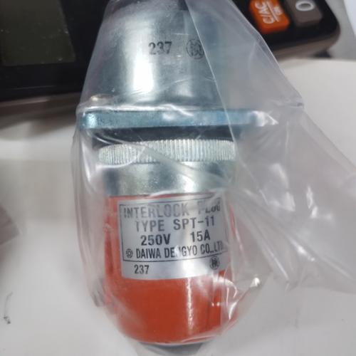 Jual SPT-11 250V 15A INTERLOCK PLUG DAIWA DENGYO SPT11 SAFETY PLUG ...