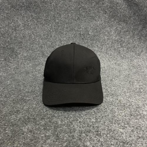 Jual Topi Arcteryx Black On Black Fitted Original - Topi Arcteryx ...