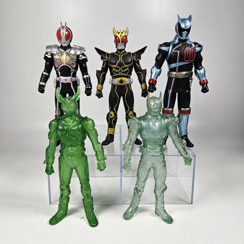 Jual RHS kamen rider ultimate kuuga faiz axel knight gills dekamaster ...