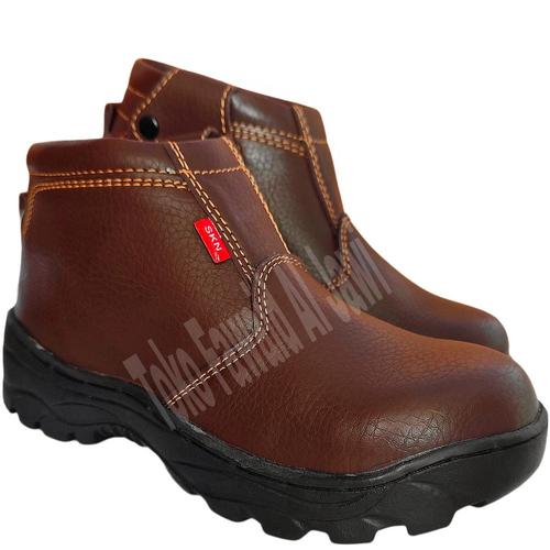 Jual Sepatu Safety Semi Boot Resleting Coklat Ujung Besi Keselamatan ...