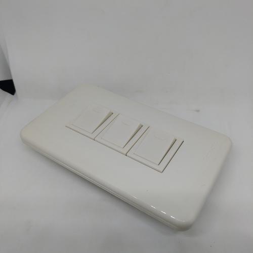 Jual Panasonic Saklar Triple Nasional. - Kota Palembang - Cahaya Maju ...