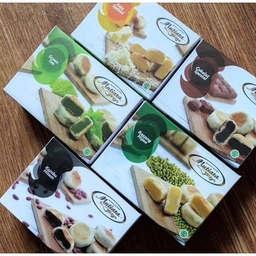 Jual Bakpia Mutiara Jogja Isi 10 - Cita Rasa Terbaik - Kumbu Hitam ...