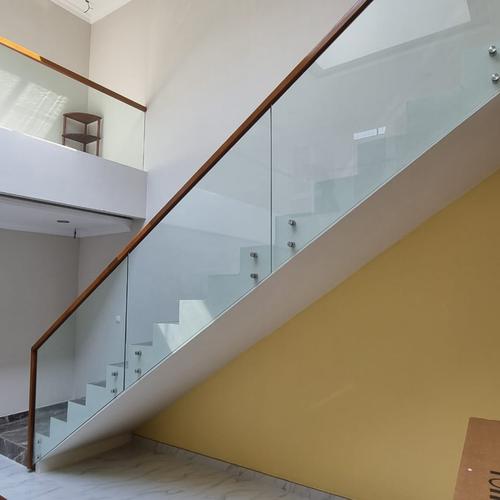 Jual relling tangga kaca tempered 10 mm dan handle kayu - Kota ...