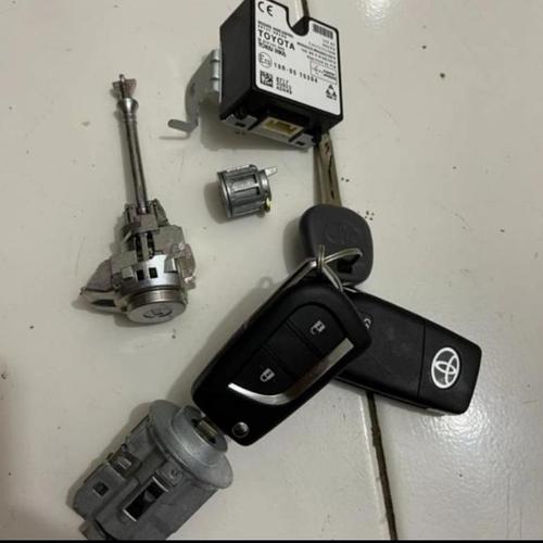 Jual New kunci set Innova reborn original Toyota - Kota Bogor ...