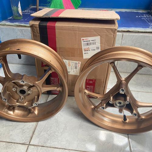 Jual VELG YAMAHA NMAX GOLD 2023 ORIGINAL 100% BEKAS COPOTAN BARU ...